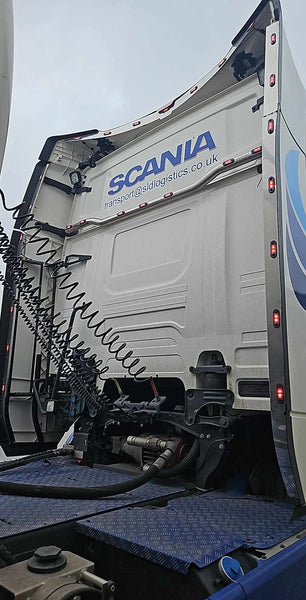 SCANIA NEXT GEN BACK CAB LIGHT BAR 7 RED LED – Teddy Lightbars