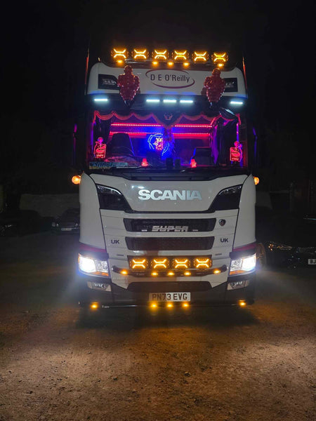 SCANIA NEXT GEN ROOF LIGHT BAR 11 LED PLUS 6 DEMON SPOT LIGHT – Teddy ...